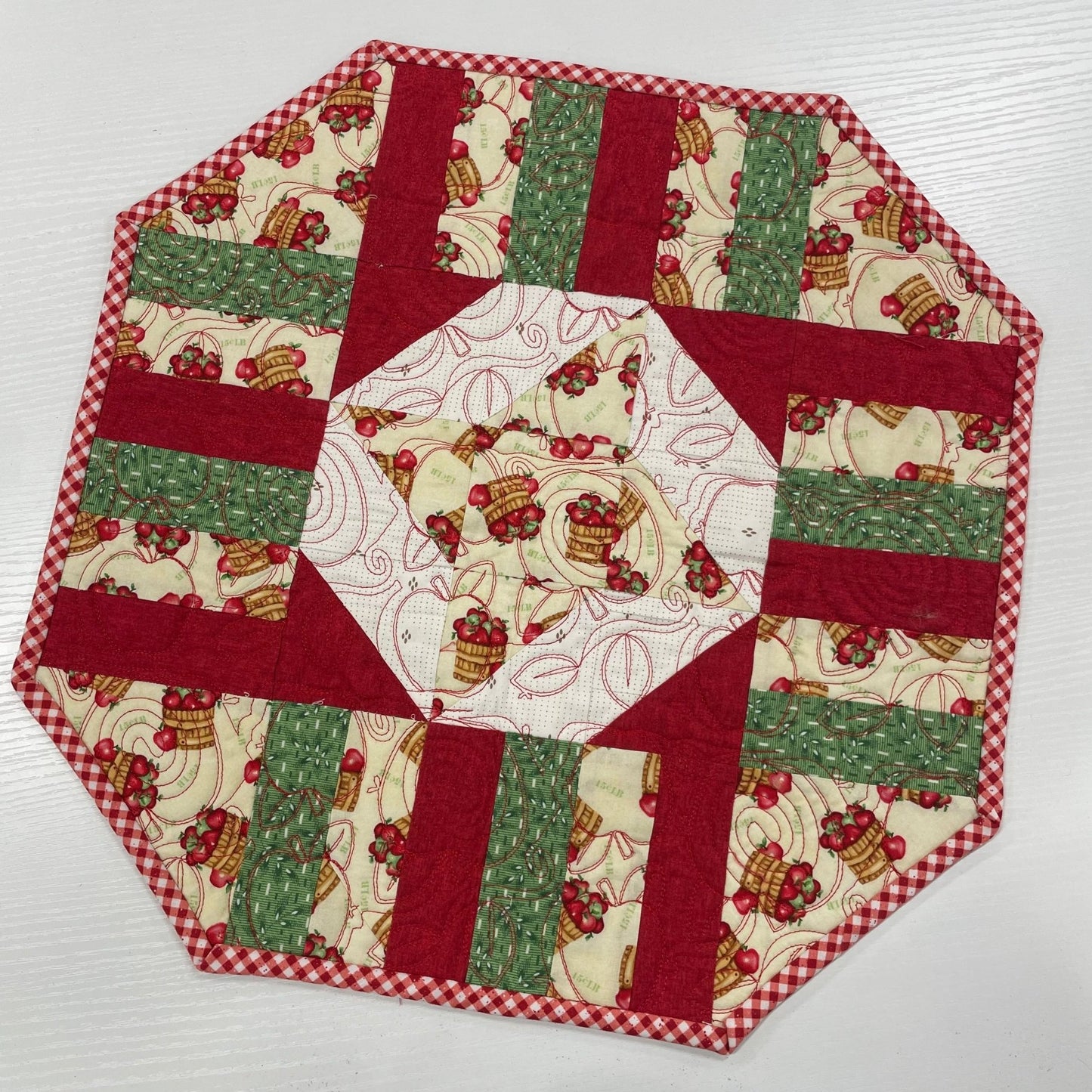 Easy Octagon Table Topper Class